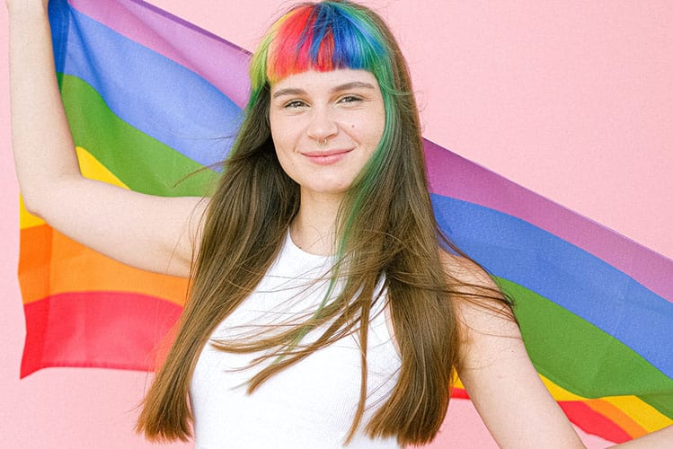 49 LGBTQIA+ Influencers | Audiences Love Their Creative Content